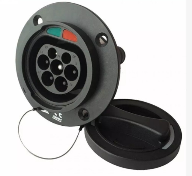 Single Or Three Phase 32A IEC 62196-2 EV Charging Socket 0.5m Ohm