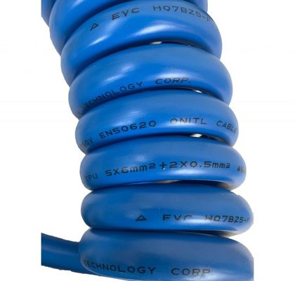 480V 32A 3 Phase Tethered Spiral EV Charging Cable 3.5kg