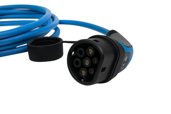 7.4KW AC 250V 32A Type 2 To Type 1 EV Charge Cable 5M With 1 Plug
